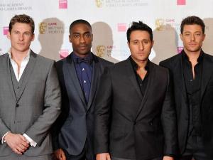 Blue: All Rise (Vídeo musical) (2001) - FilmAffinity