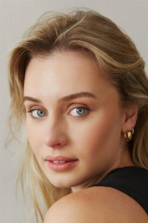 Meg Fraser - FilmAffinity