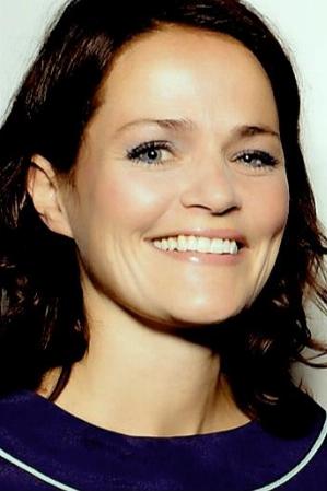 Alexandra Johnes - FilmAffinity