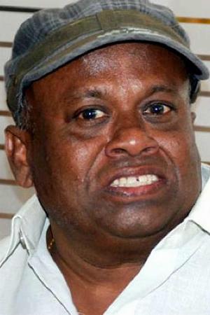 Senthil - FilmAffinity