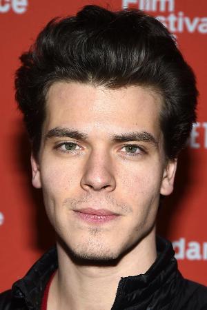 Gus Halper - FilmAffinity