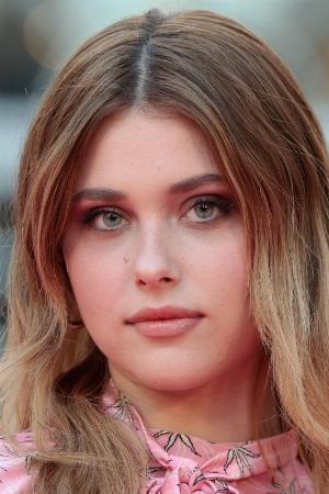 Nicole Wallace - FilmAffinity