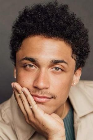 Corteon Moore - FilmAffinity