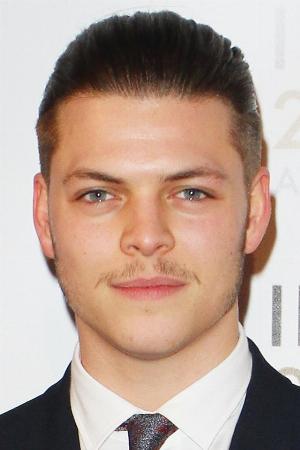 Alex Høgh Andersen - FilmAffinity