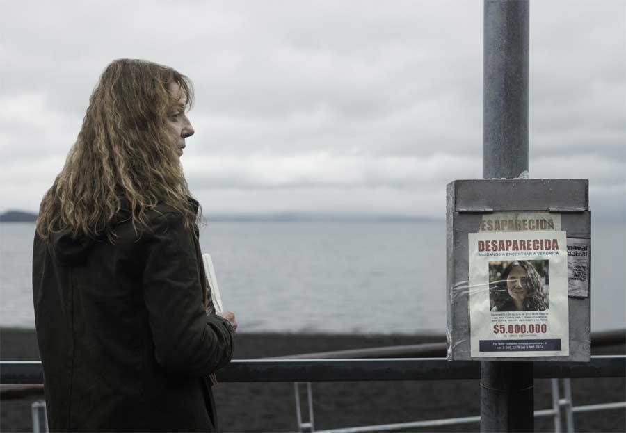 Sección visual de 42 días en la oscuridad (Serie de TV) - FilmAffinity