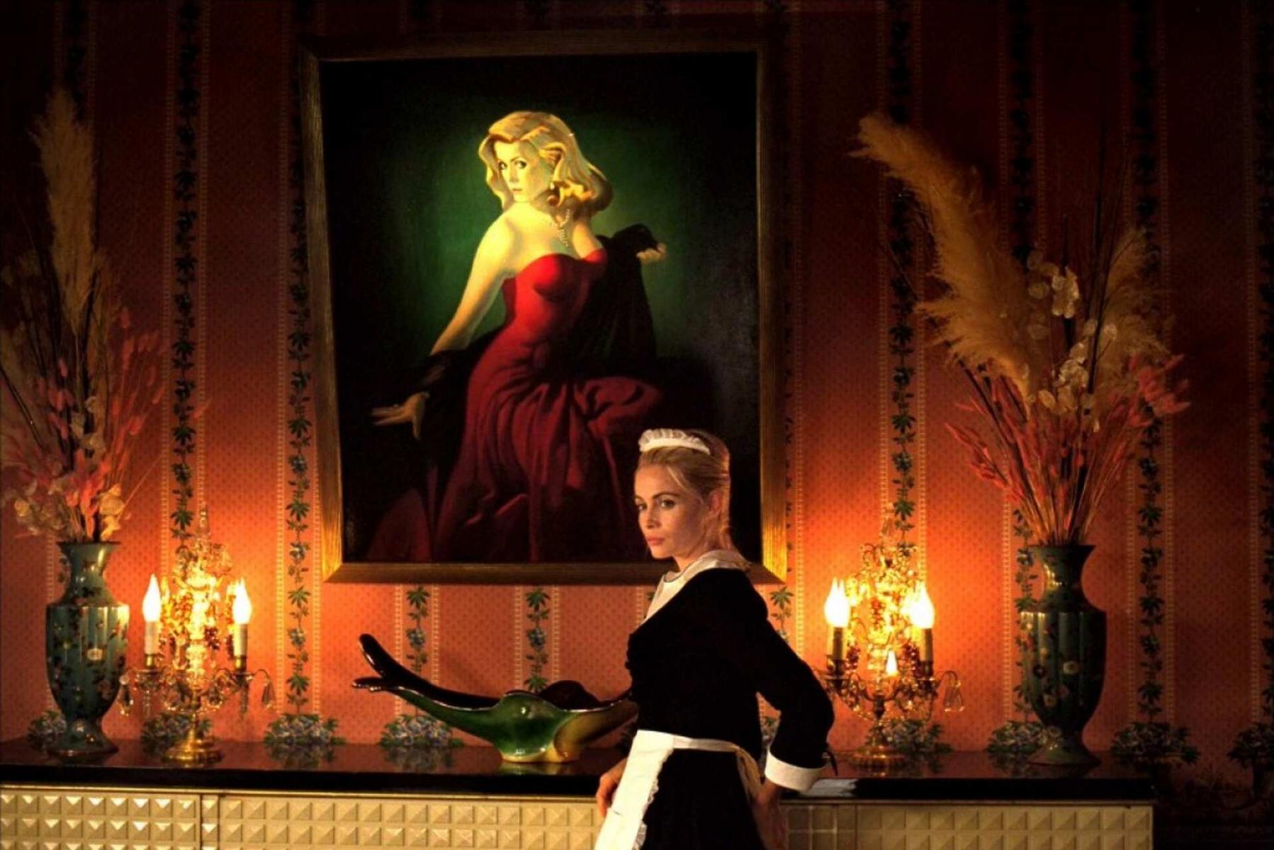Sección visual de 8 mujeres - FilmAffinity