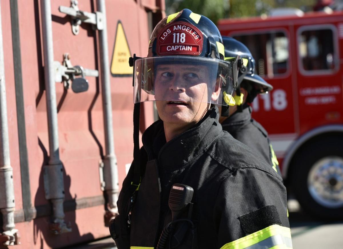 Sección visual de 911 (Serie de TV) - FilmAffinity