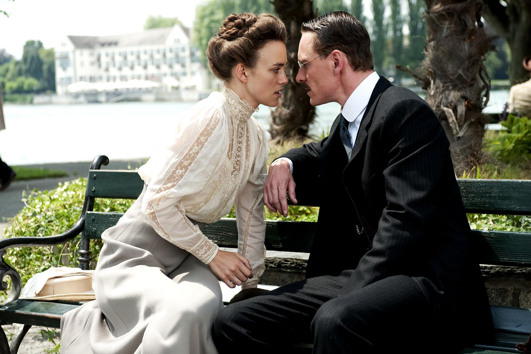 Sección visual de Un método peligroso - FilmAffinity