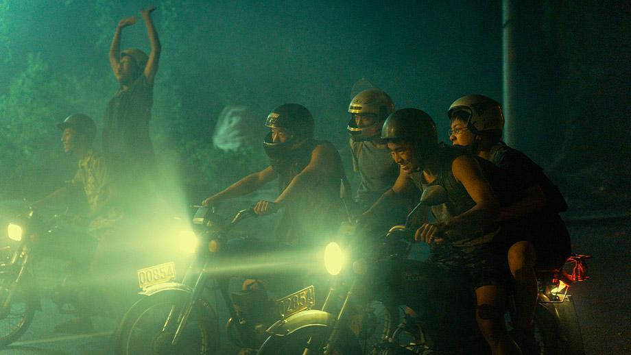 Sección visual de A Long Shot - FilmAffinity