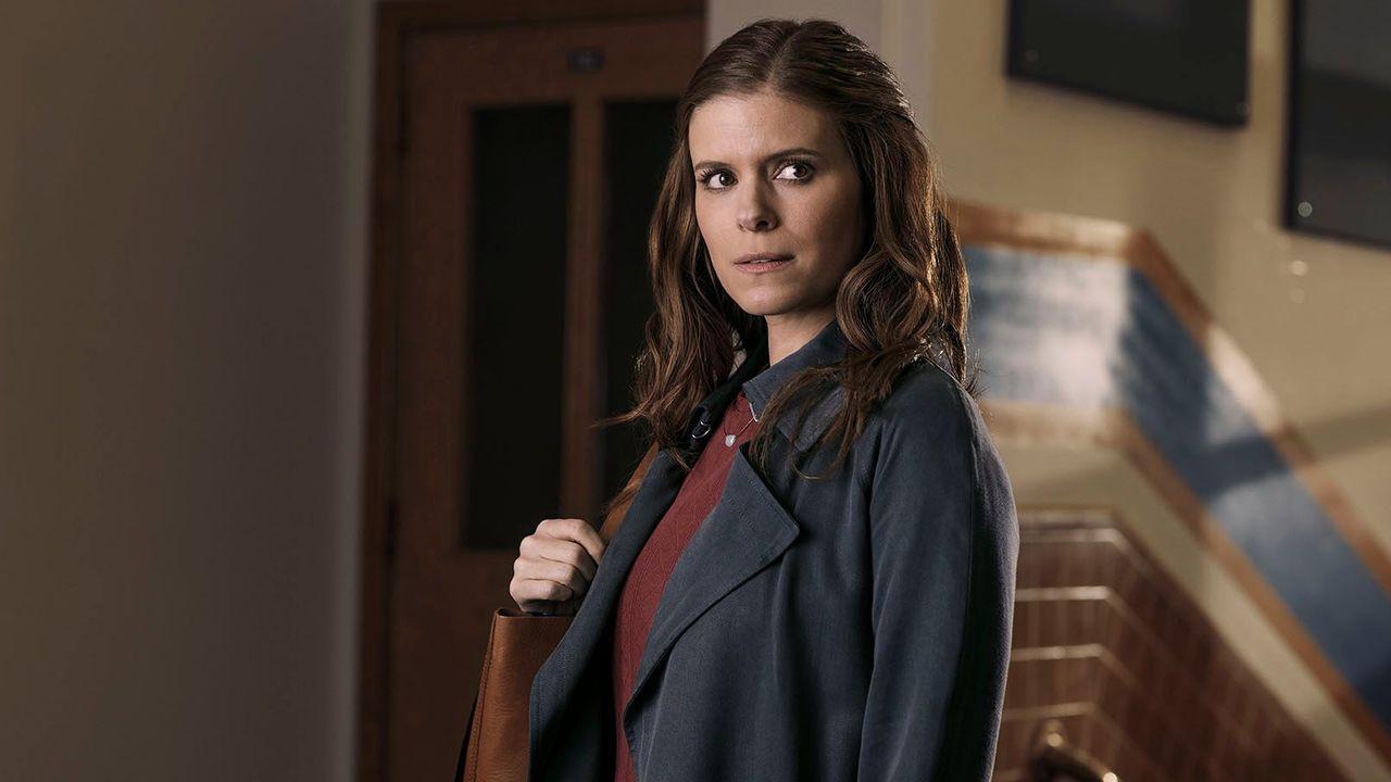 Sección visual de A Teacher (Serie de TV) - FilmAffinity