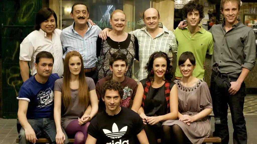 Sección visual de Aída (Serie de TV) - FilmAffinity