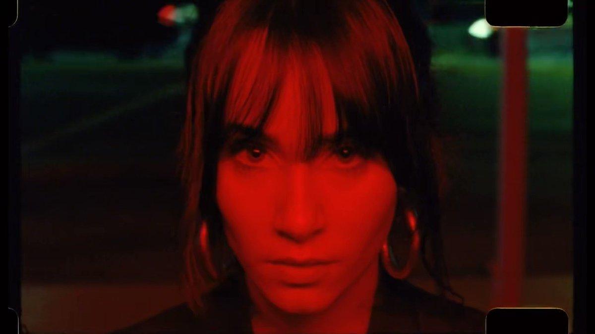 Sección visual de Aitana: Alpha09 (C) - FilmAffinity