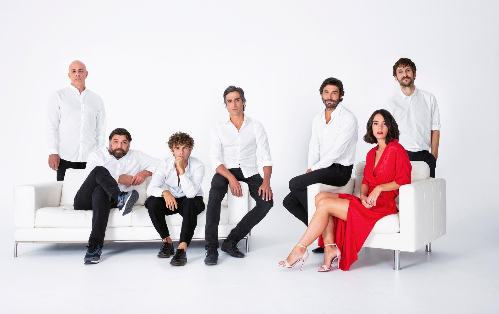 Sección visual de Antidisturbios (Miniserie de TV) - FilmAffinity