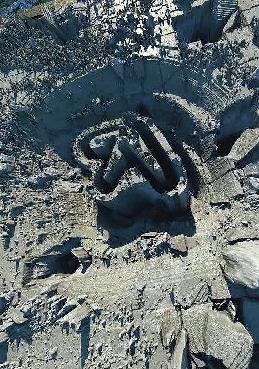 Image gallery for Aphex Twin: T69 Collapse (Music Video) - FilmAffinity