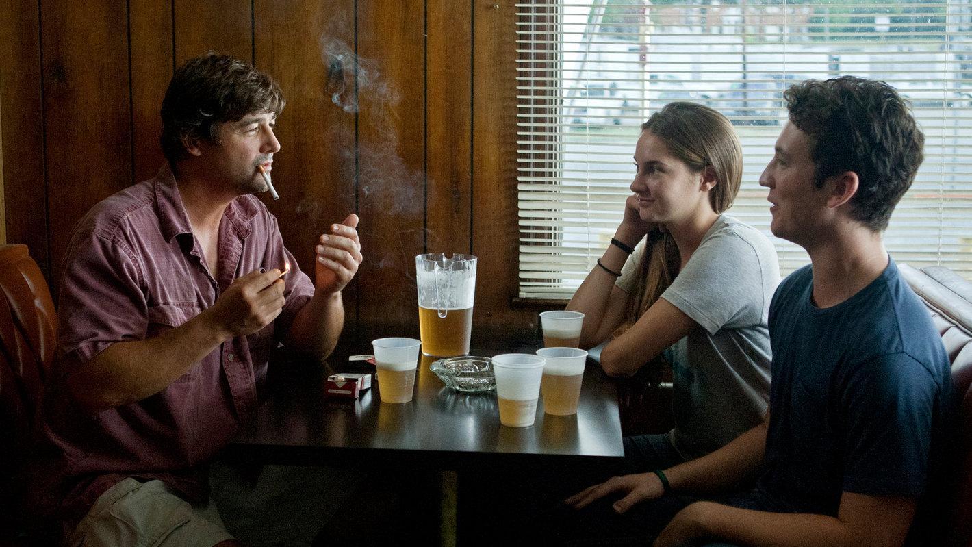 Sección visual de Aquí y ahora - FilmAffinity