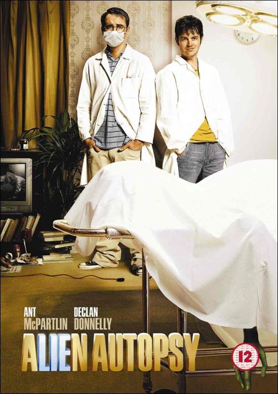Sección visual de Autopsia de un alien (Autopsia alienígena) - FilmAffinity