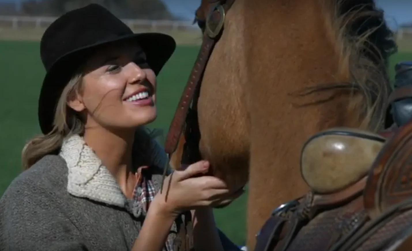 Sección visual de Brad Carter: Doin' Wrong with You (Vídeo musical ...