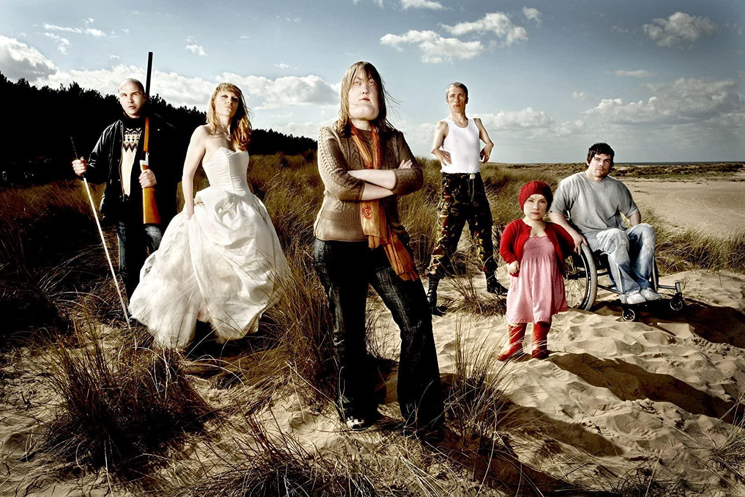 Sección visual de Cast Offs (Miniserie de TV) - FilmAffinity