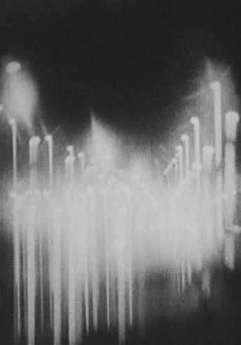 Image gallery for Cosmic Ray (S) (S) - FilmAffinity