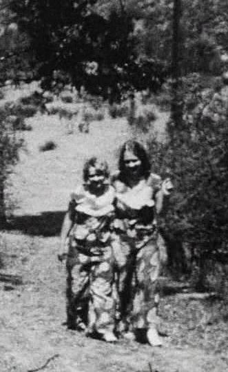 Sección visual de Covert Action (C) - FilmAffinity