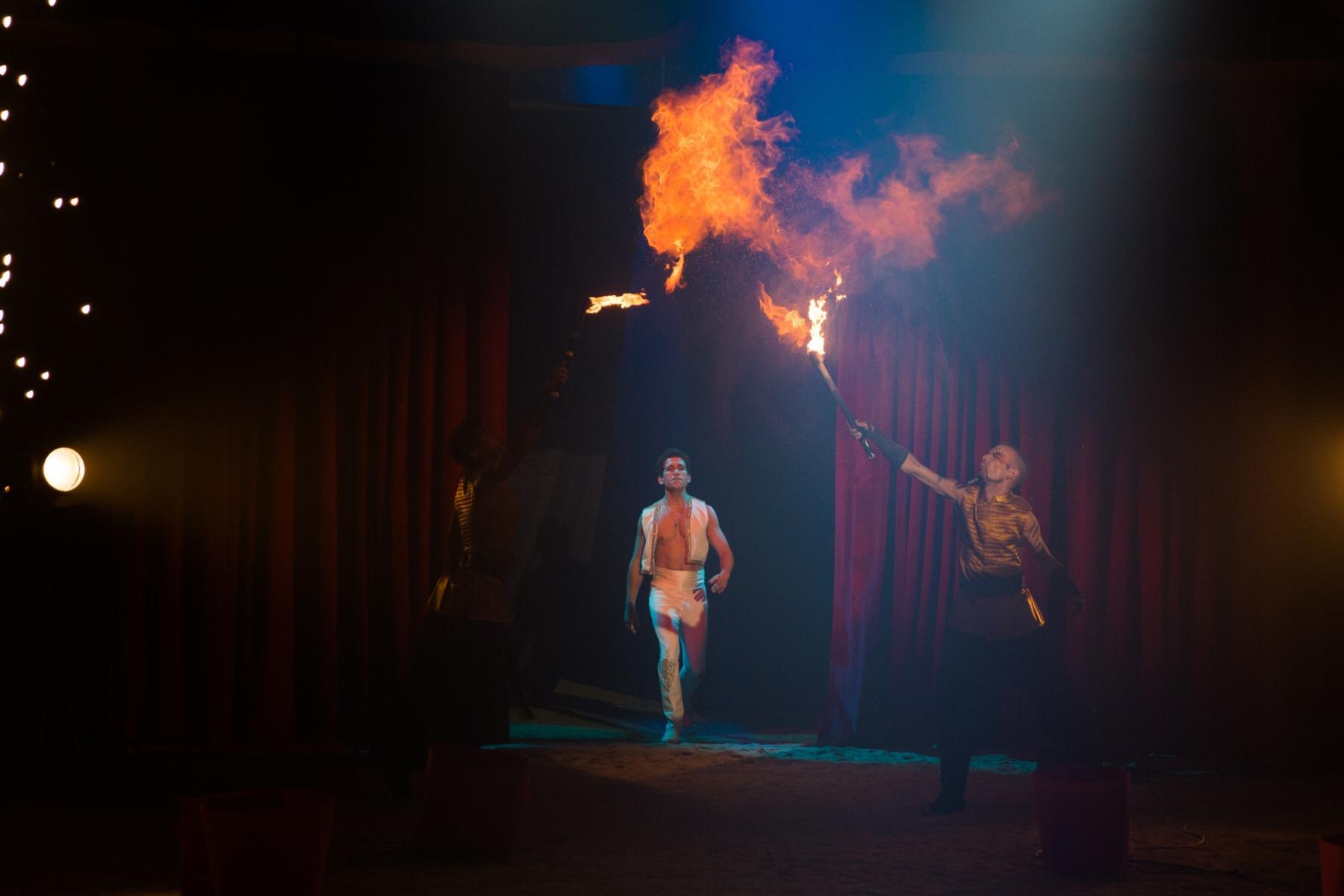 Sección visual de Cristo y Rey (Serie de TV) - FilmAffinity