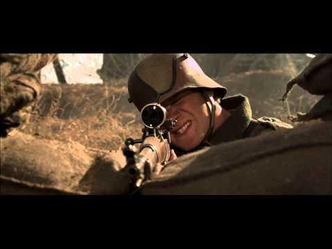 Sección visual de Crossing the Line (C) - FilmAffinity