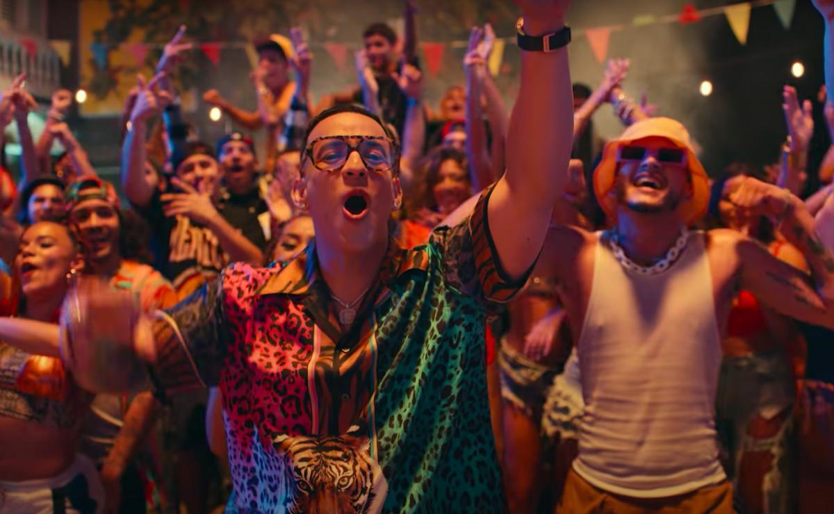 Sección visual de Daddy Yankee: Rumbatón (Vídeo musical) - FilmAffinity