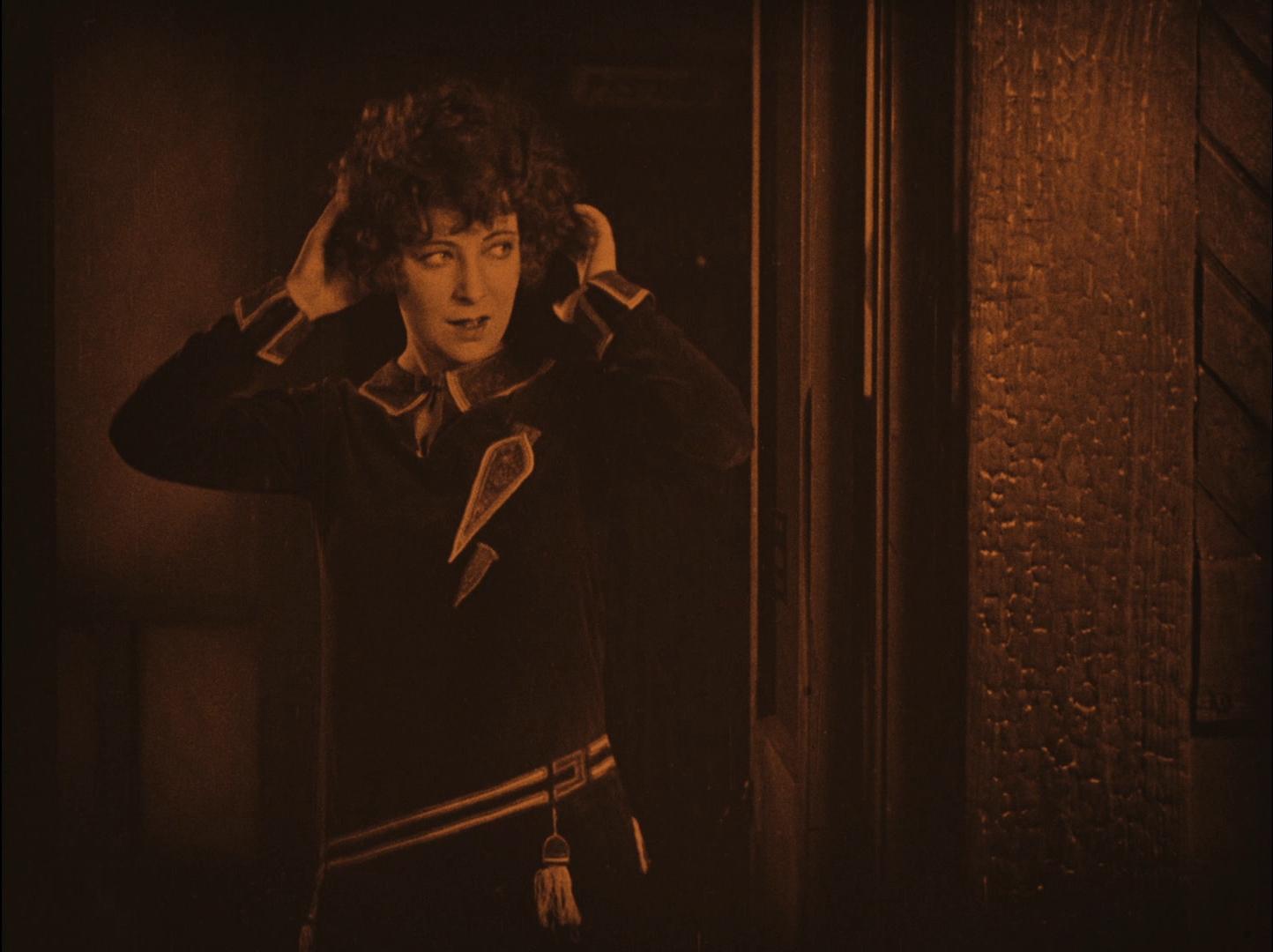 Sección visual de Declive - FilmAffinity