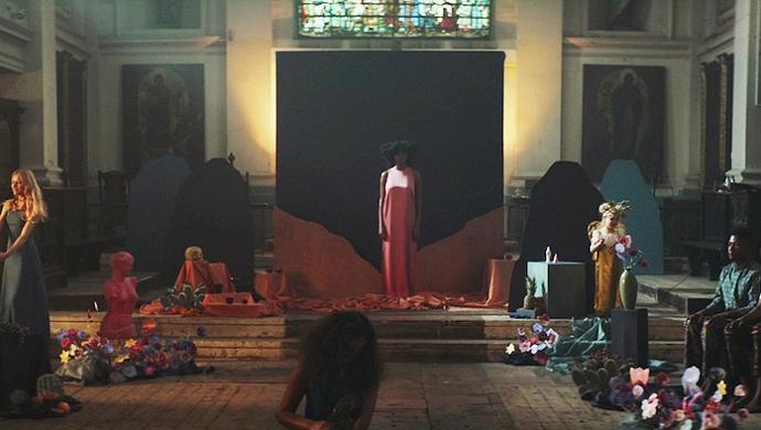 Image gallery for Denai Moore: Trickle (Music Video) - FilmAffinity