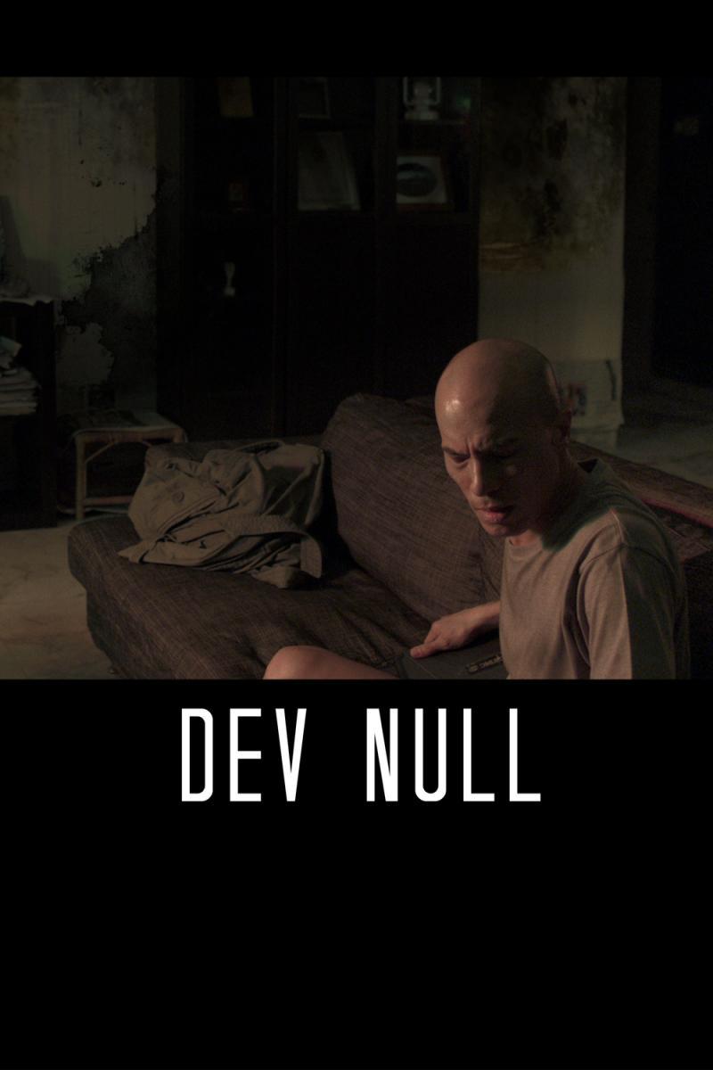 Sección visual de Dev Null (C) - FilmAffinity