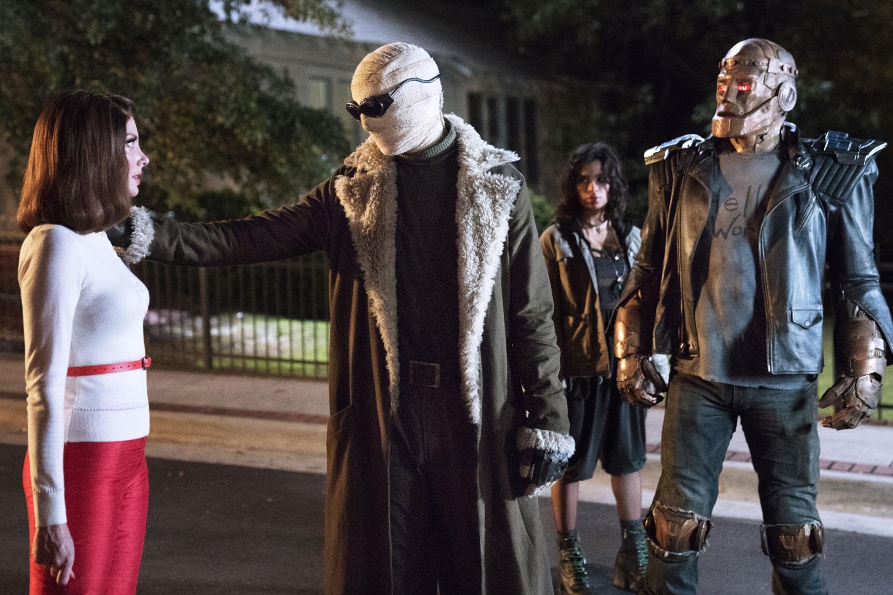 Sección visual de Doom Patrol (Serie de TV) - FilmAffinity