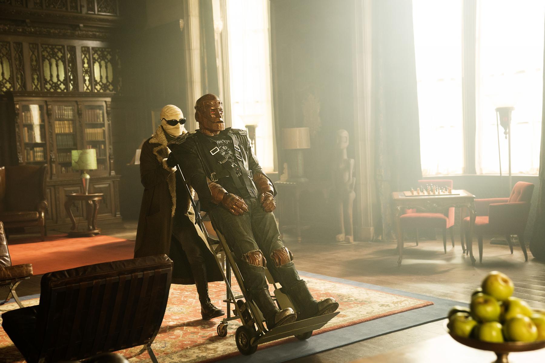 Sección visual de Doom Patrol (Serie de TV) - FilmAffinity