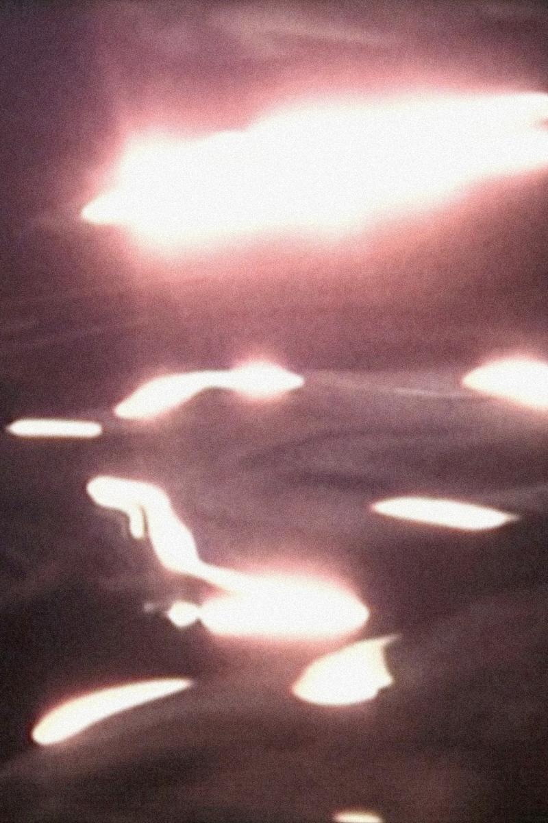 Image gallery for Earthlight (S) - FilmAffinity