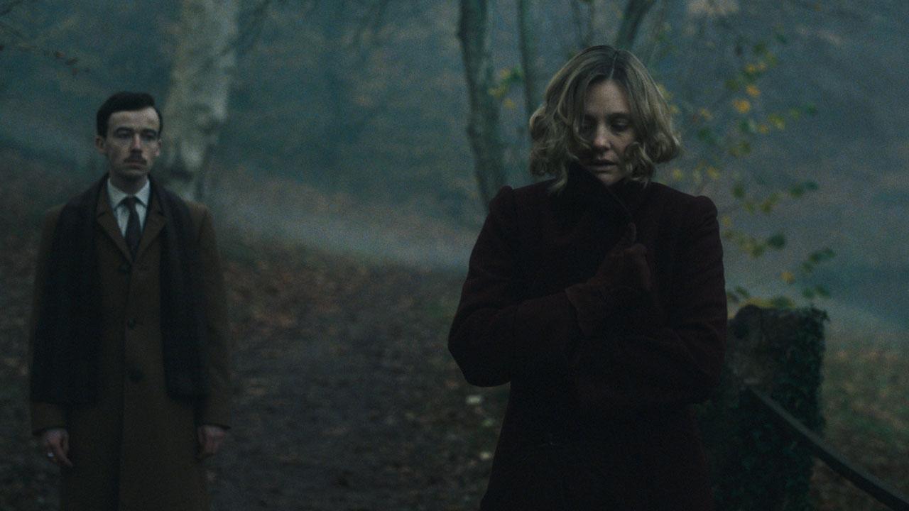 Sección visual de Earwig - FilmAffinity