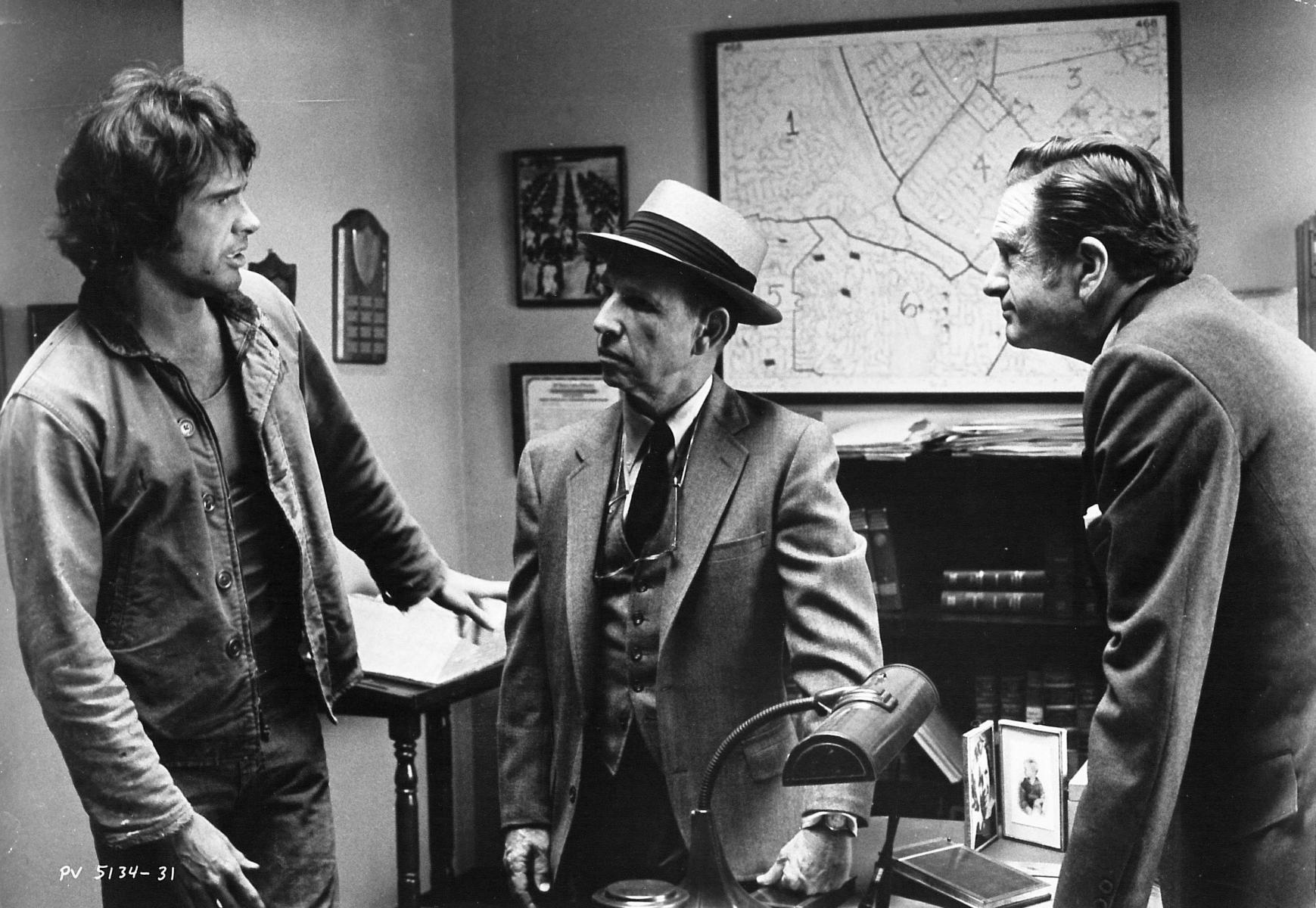 Sección visual de El último testigo - FilmAffinity