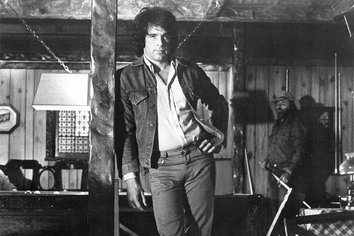 Sección visual de El último testigo - FilmAffinity