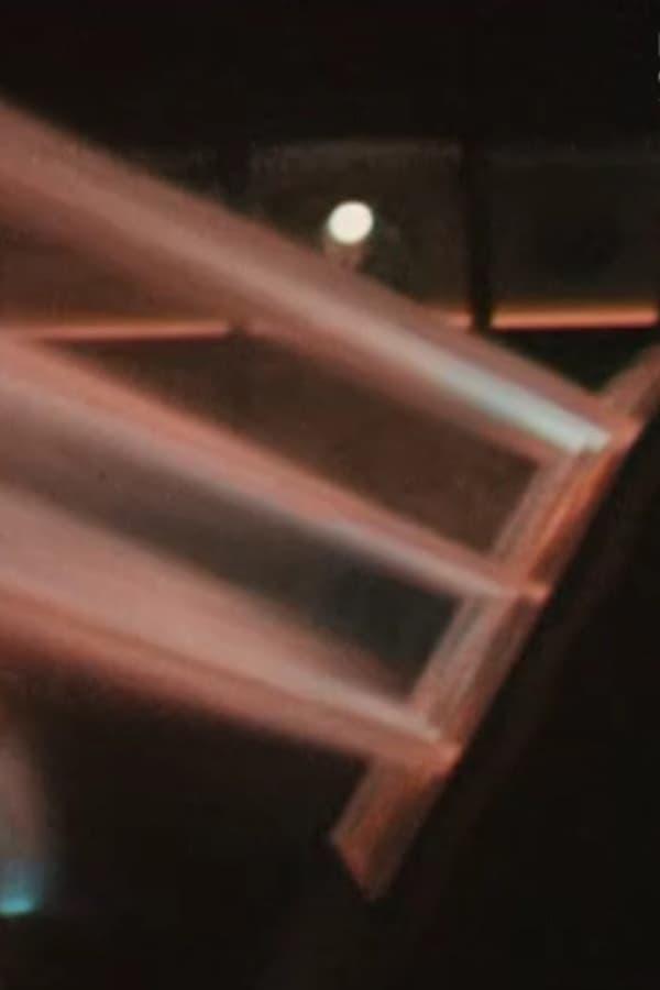 Sección visual de Empire Exhibition (C) - FilmAffinity