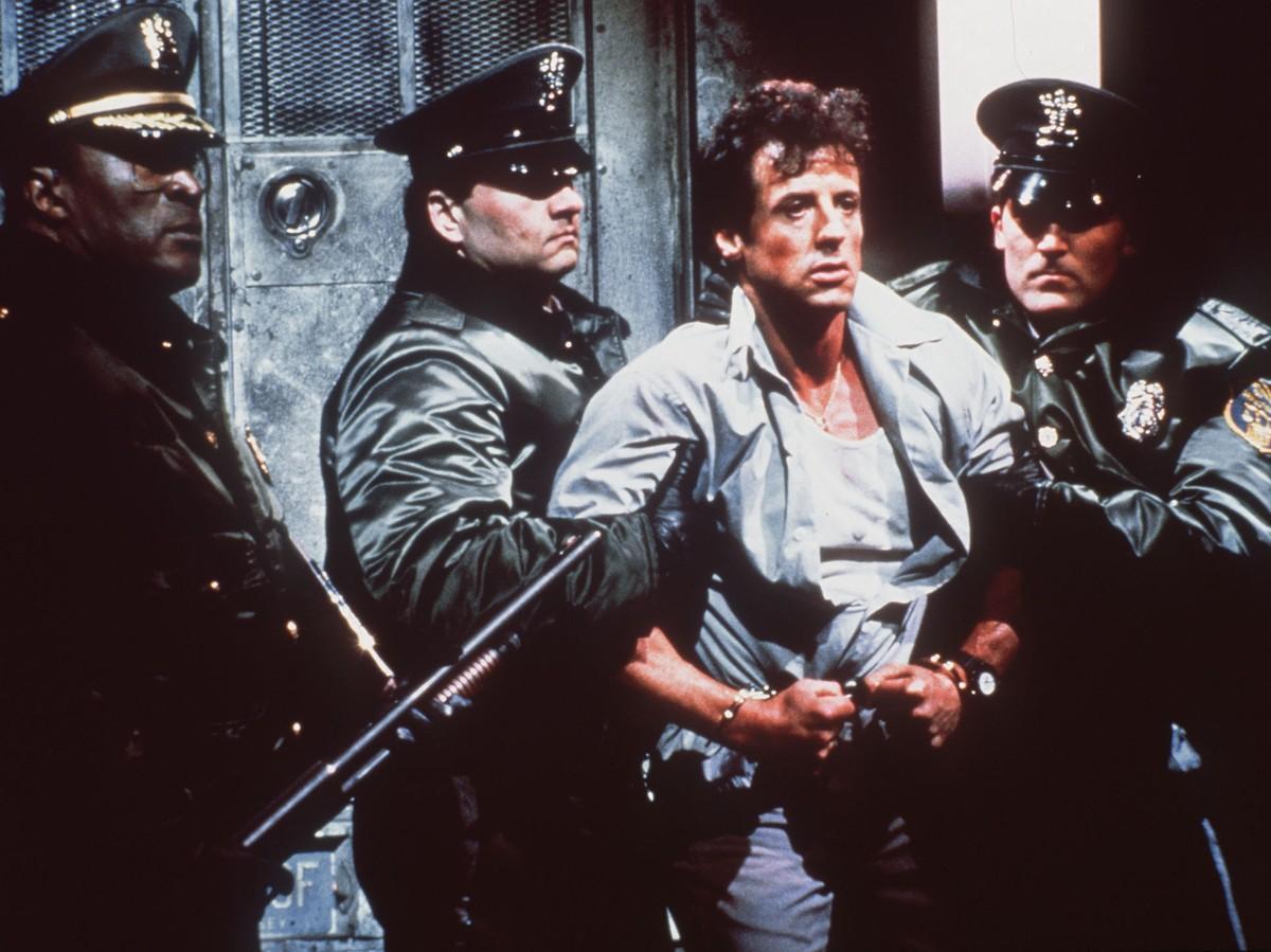 Sección visual de Encerrado - FilmAffinity