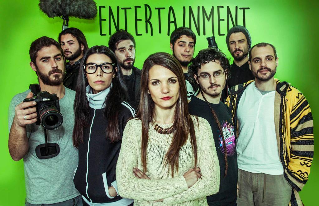 Entertainment (Serie de TV) (2015) - FilmAffinity