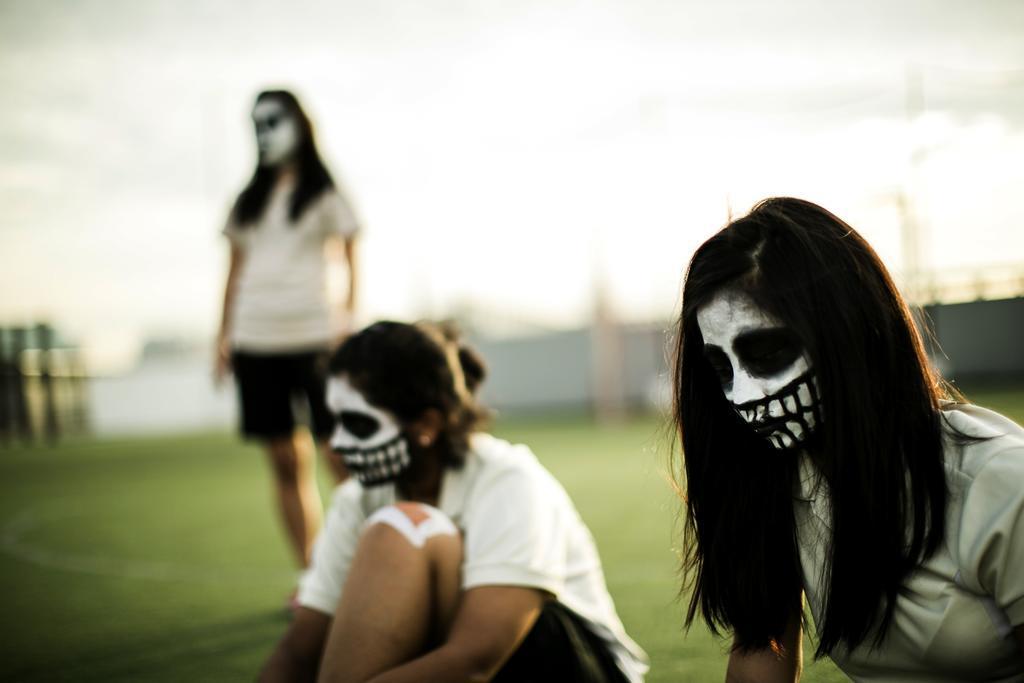 Sección visual de Exorcize Me (C) - FilmAffinity