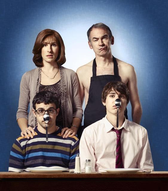 Sección visual de Friday Night Dinner (Serie de TV) - FilmAffinity