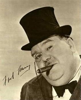 Sección visual de Fun at St Fanny's - FilmAffinity