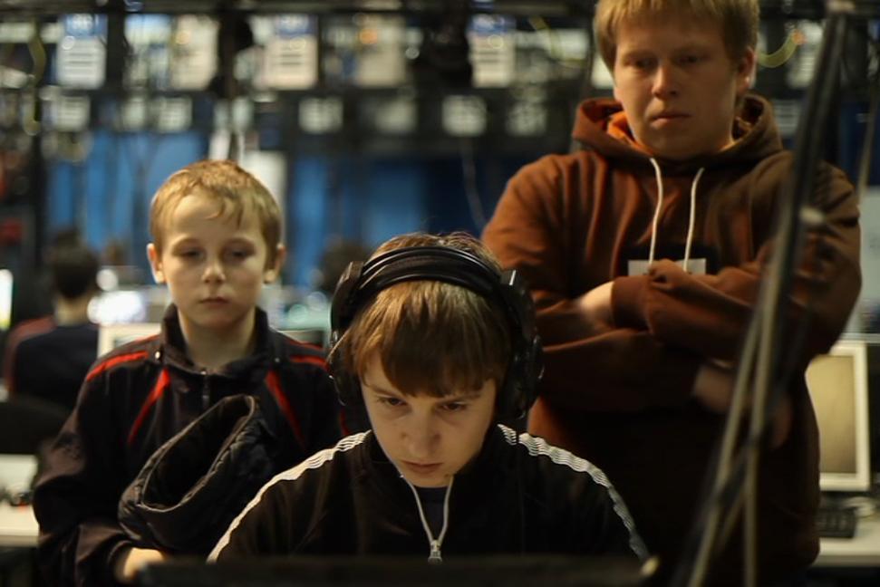 Image gallery for Gamer - FilmAffinity