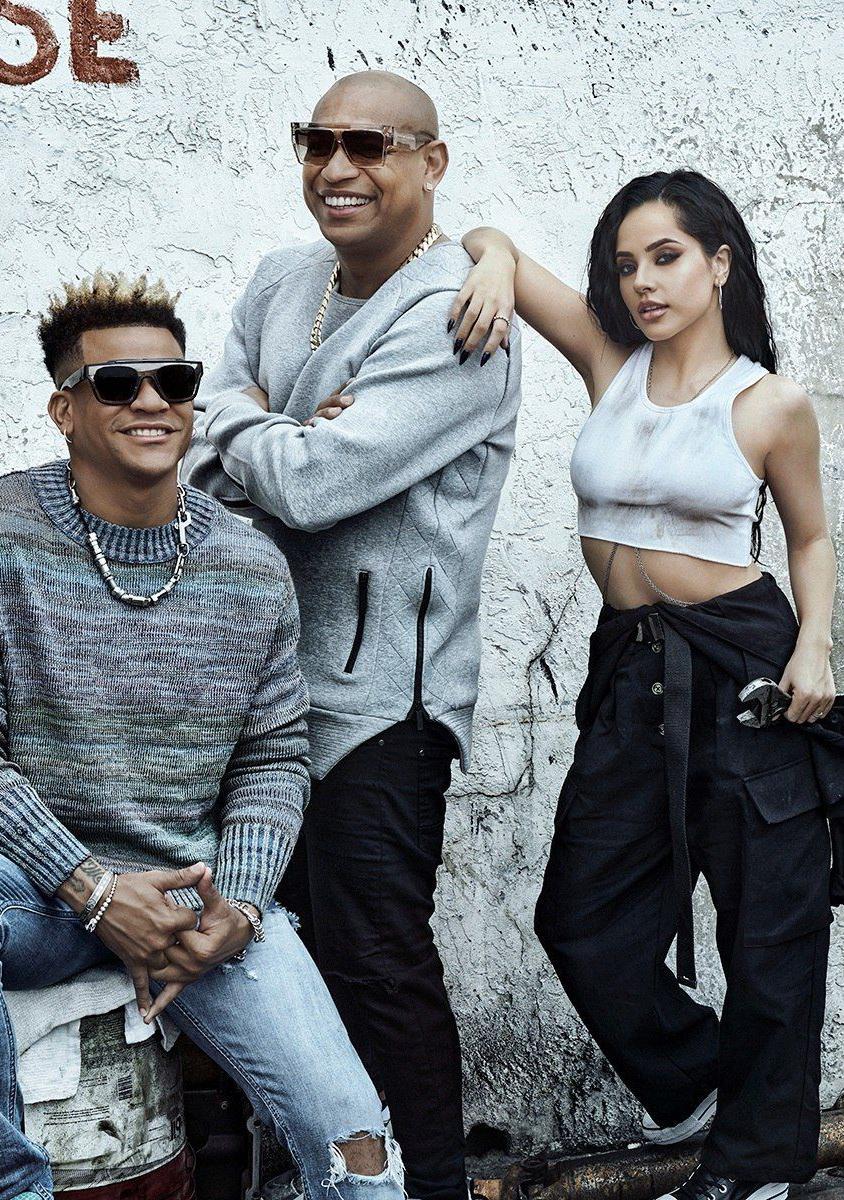 Sección visual de Gente de Zona & Becky G: Muchacha (Vídeo musical ...