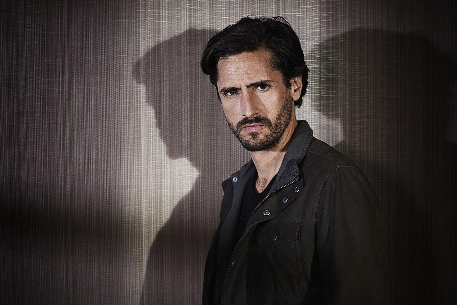 Image gallery for Good Behavior (TV Series) - FilmAffinity