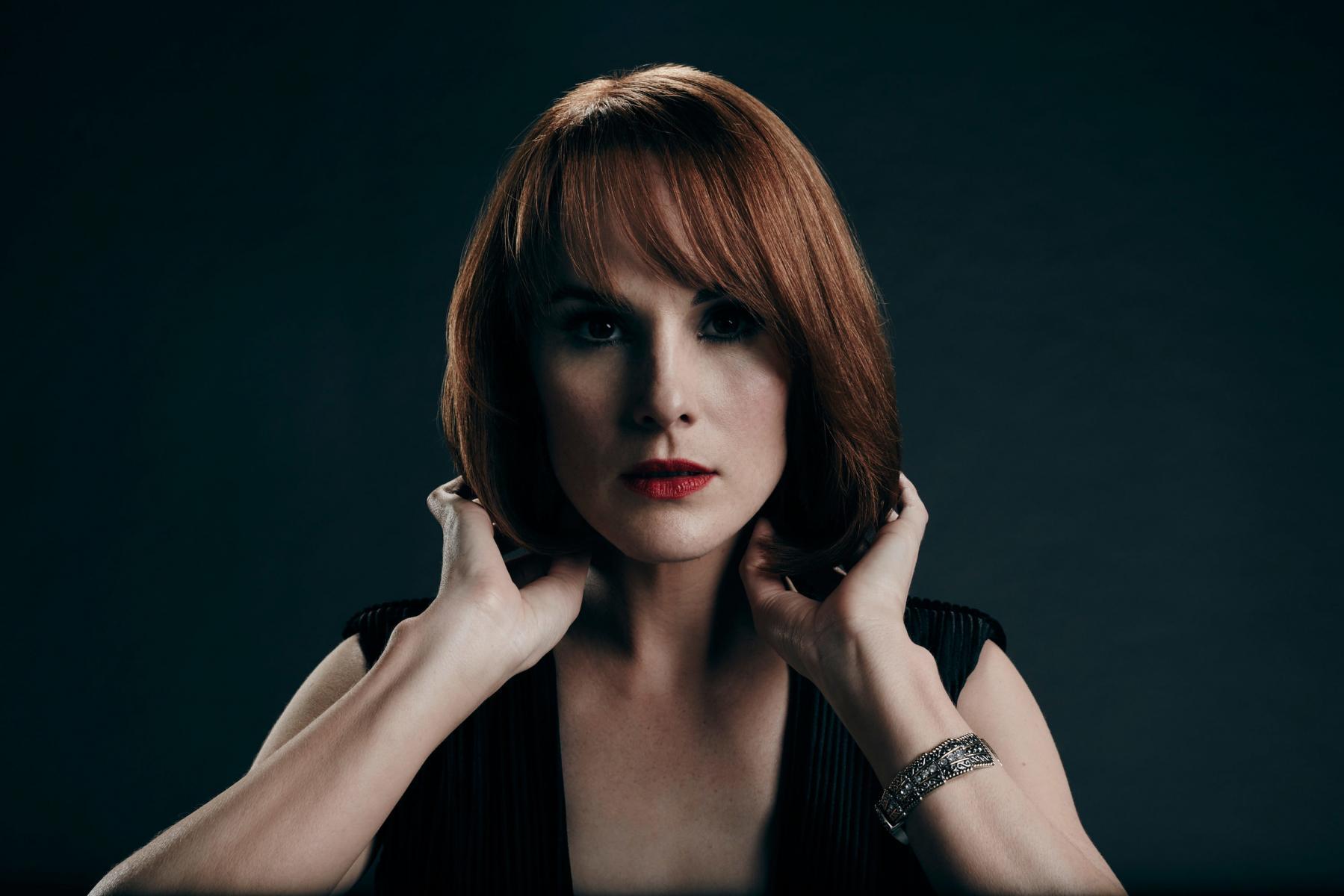 Image gallery for Good Behavior (TV Series) - FilmAffinity