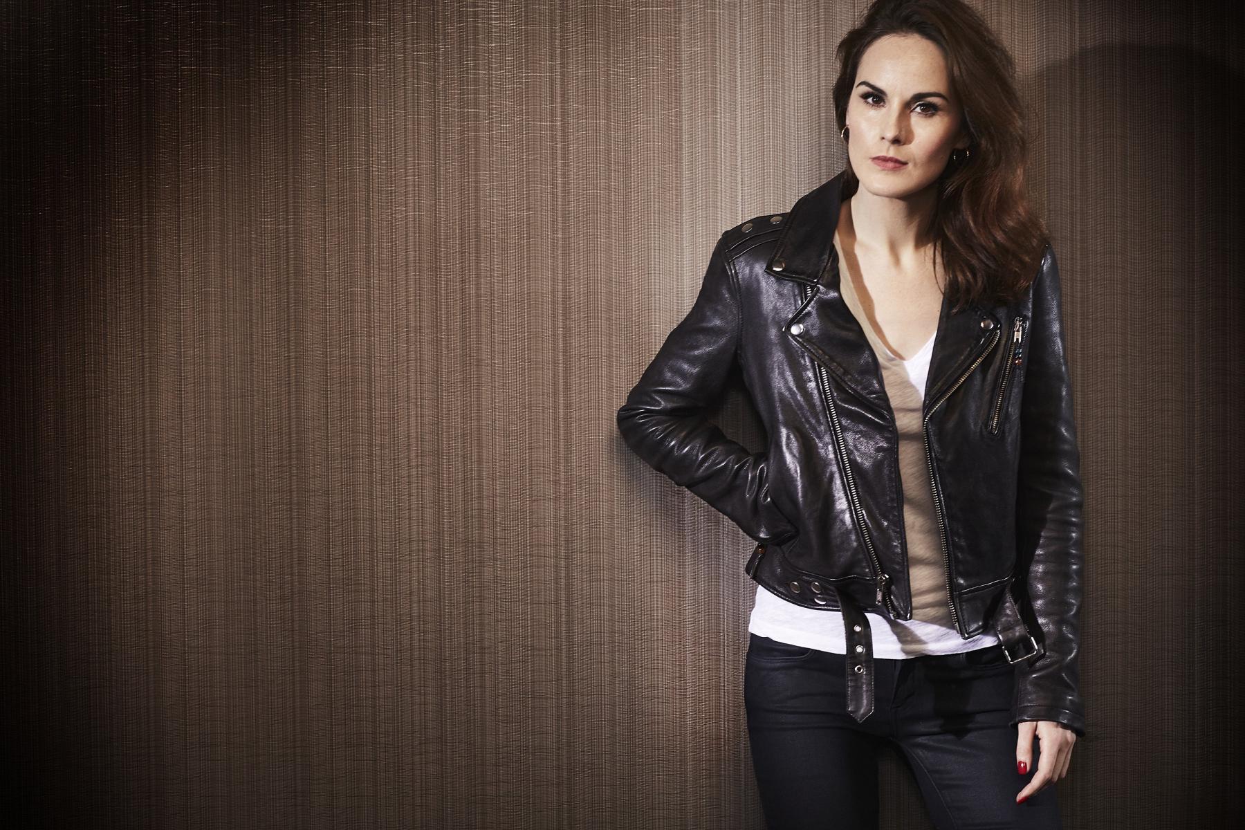 Image gallery for Good Behavior (TV Series) - FilmAffinity