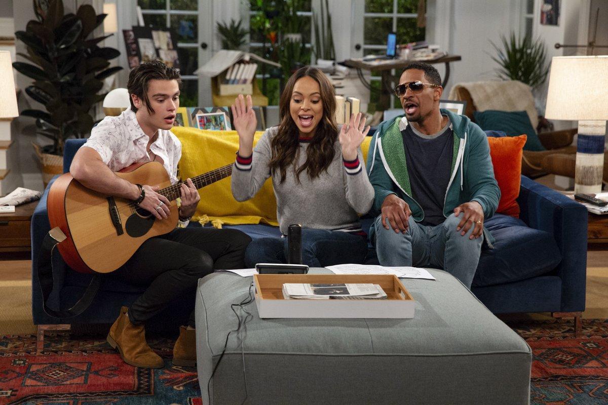 Sección visual de Happy Together (Serie de TV) - FilmAffinity