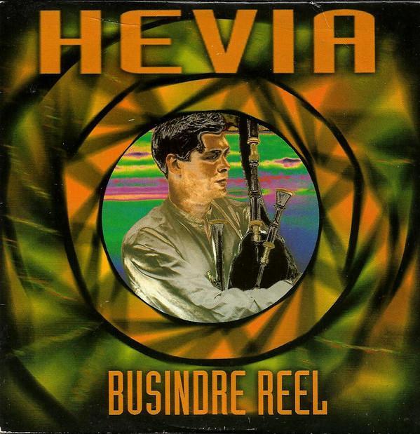 Image gallery for Hevia: Busindre Reel (Music Video) - FilmAffinity