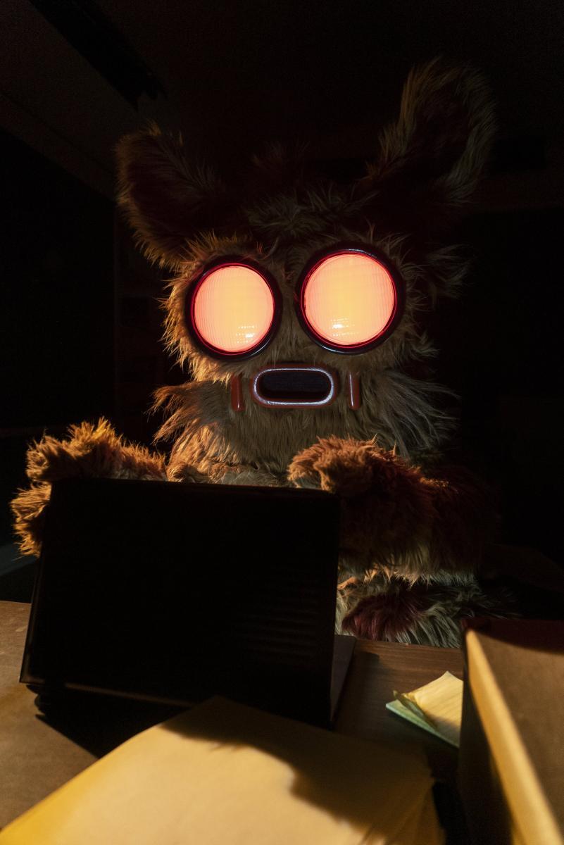 Image gallery for Into the Dark: Pooka (TV) - FilmAffinity